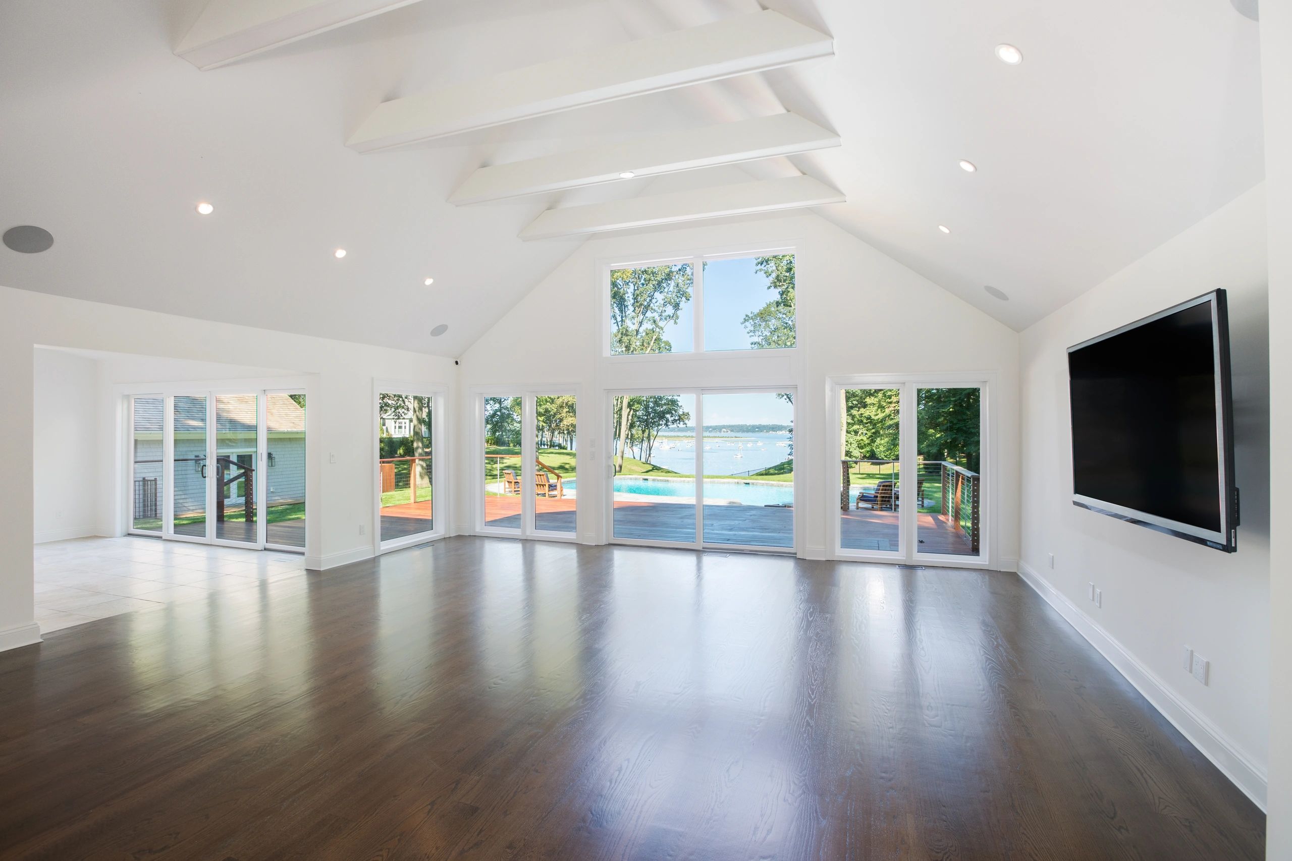 MB FLOORING SOLUTIONS LLC